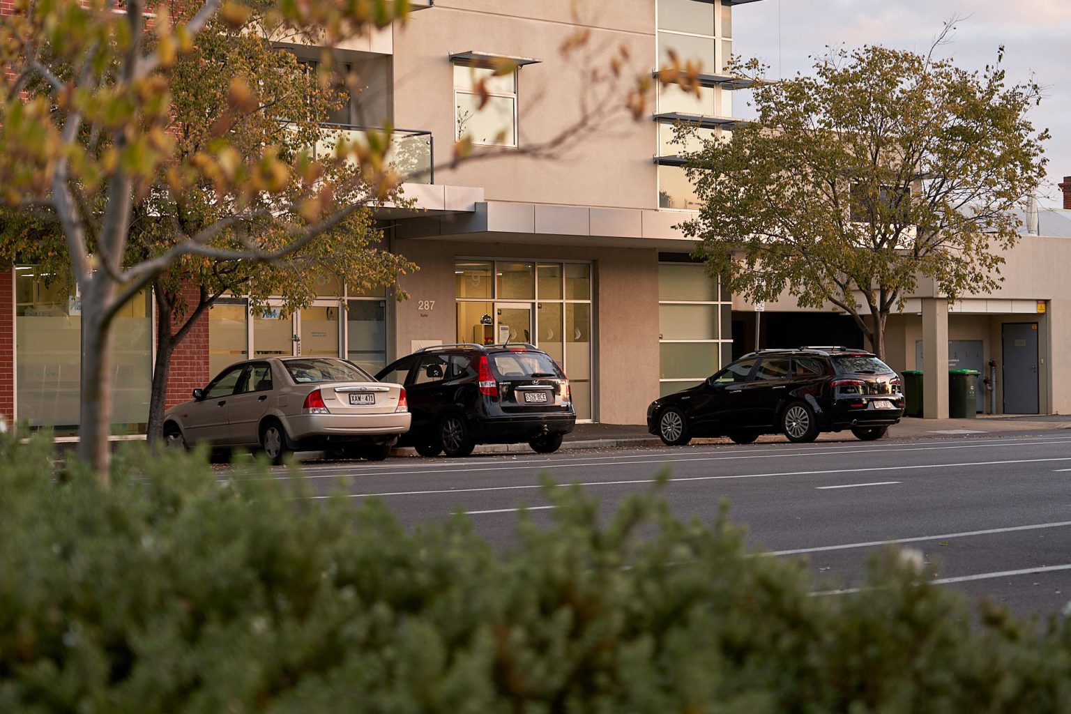 Contact - Dr Kollias